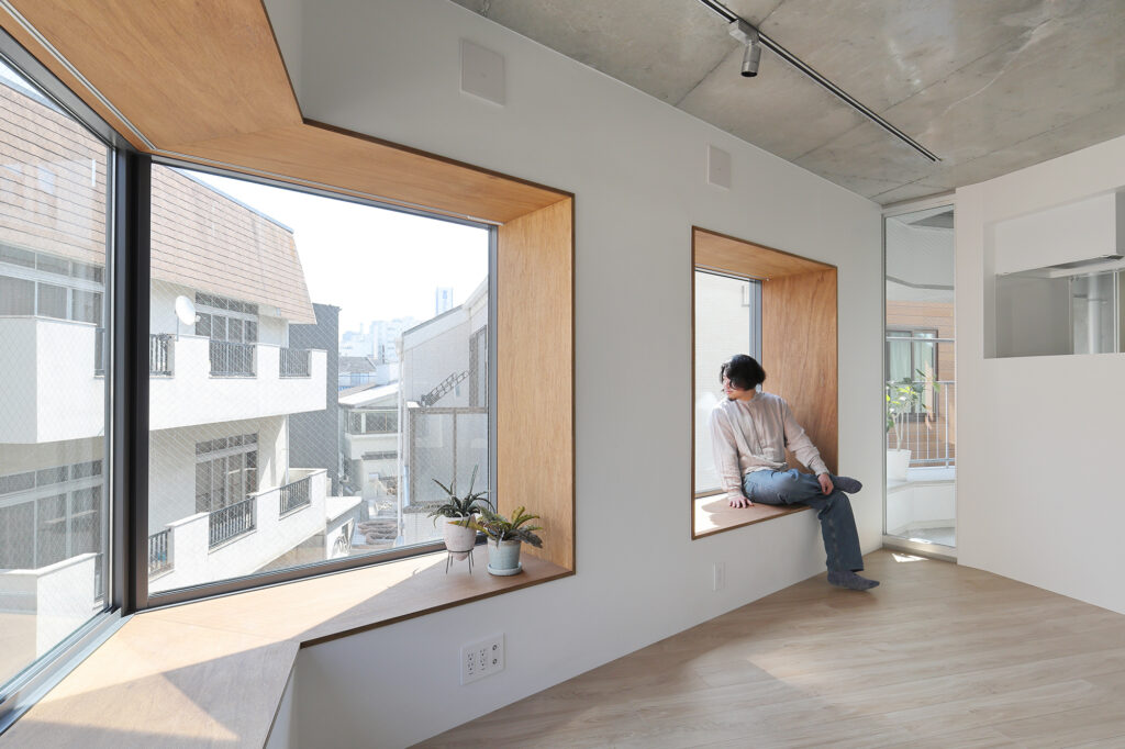 こしかけ窓の集合住宅 – YY architects